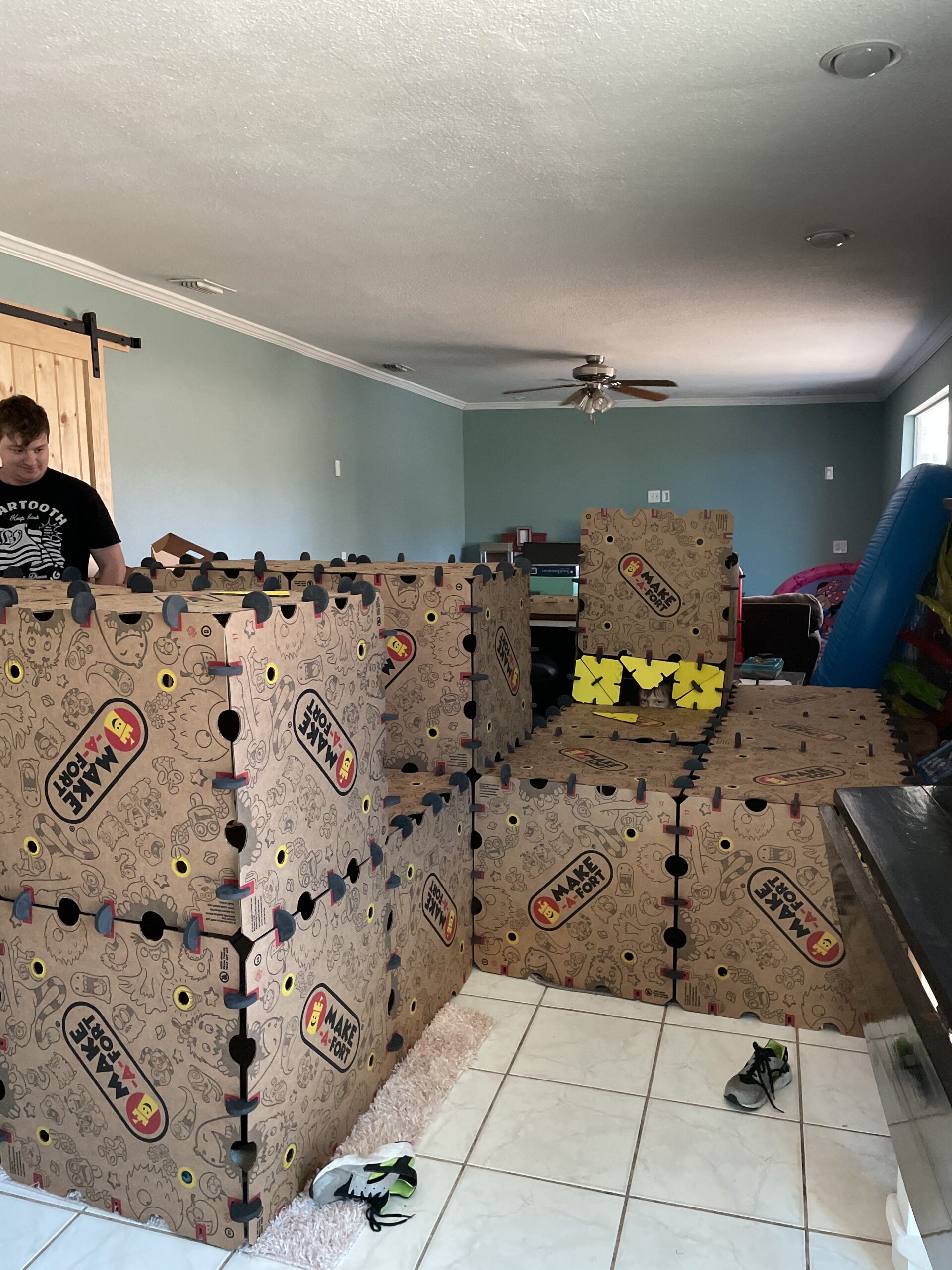 Make-A-Fort | Build really big forts for kids